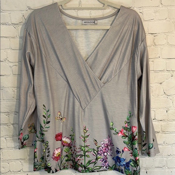 MISSLOOK | Tops | Misslook Gray Wrap Neck Blouse With Graphic Floral ...